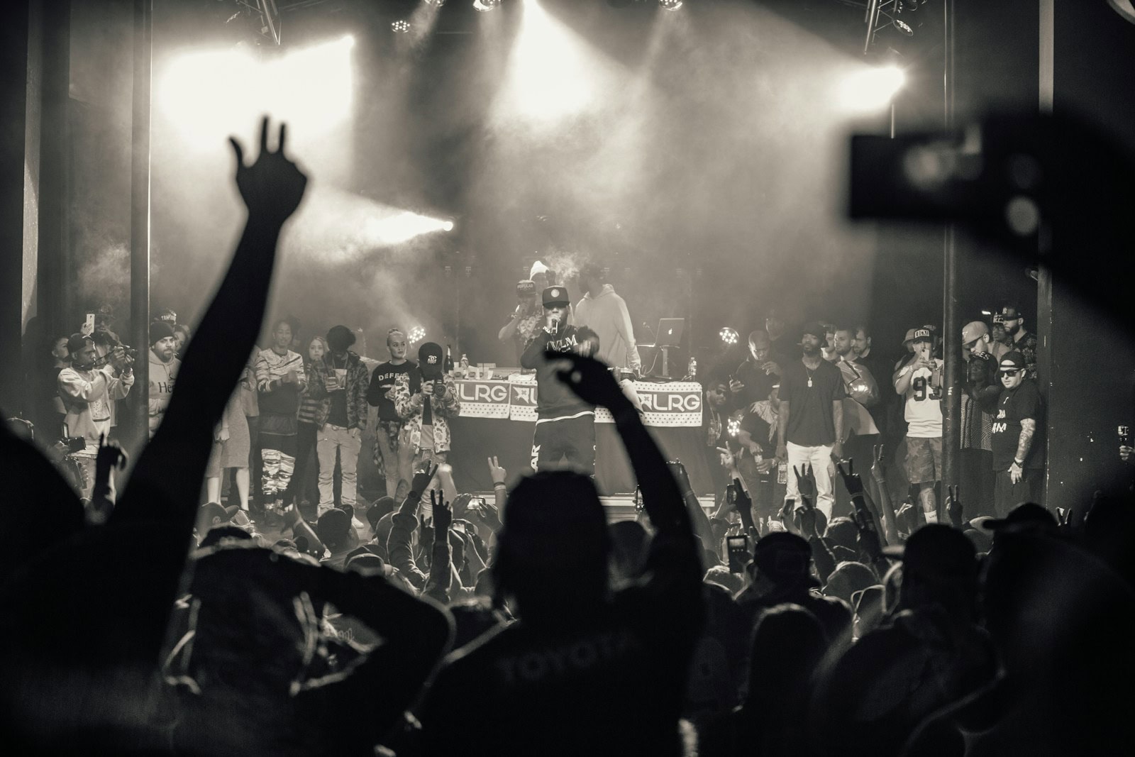 Exploring the 4 Elements of Hip Hop Culture: Breaking, MCing, DJing ...